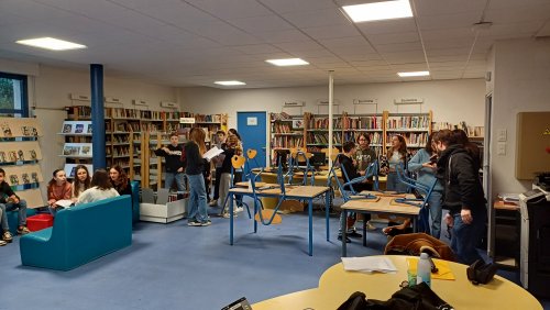 Ca tourne pour les élèves de l'option cinéma - Site du collège André ...