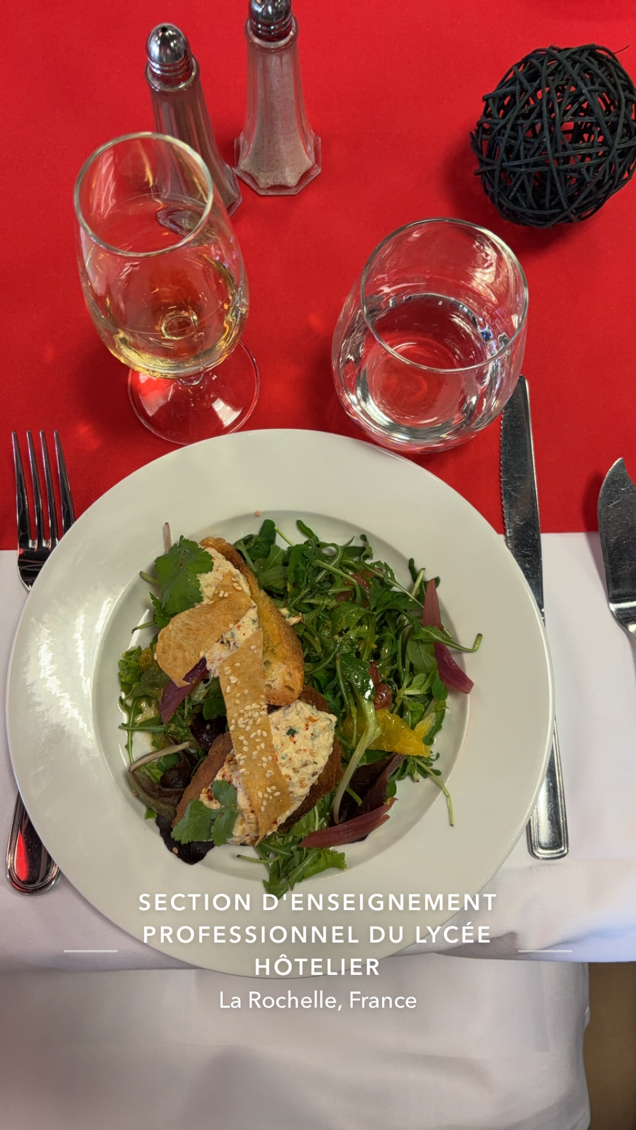 Les délégués de classe au restaurant d'initiaton du Lycée hôtelier - Collège Jean Monnet de ...