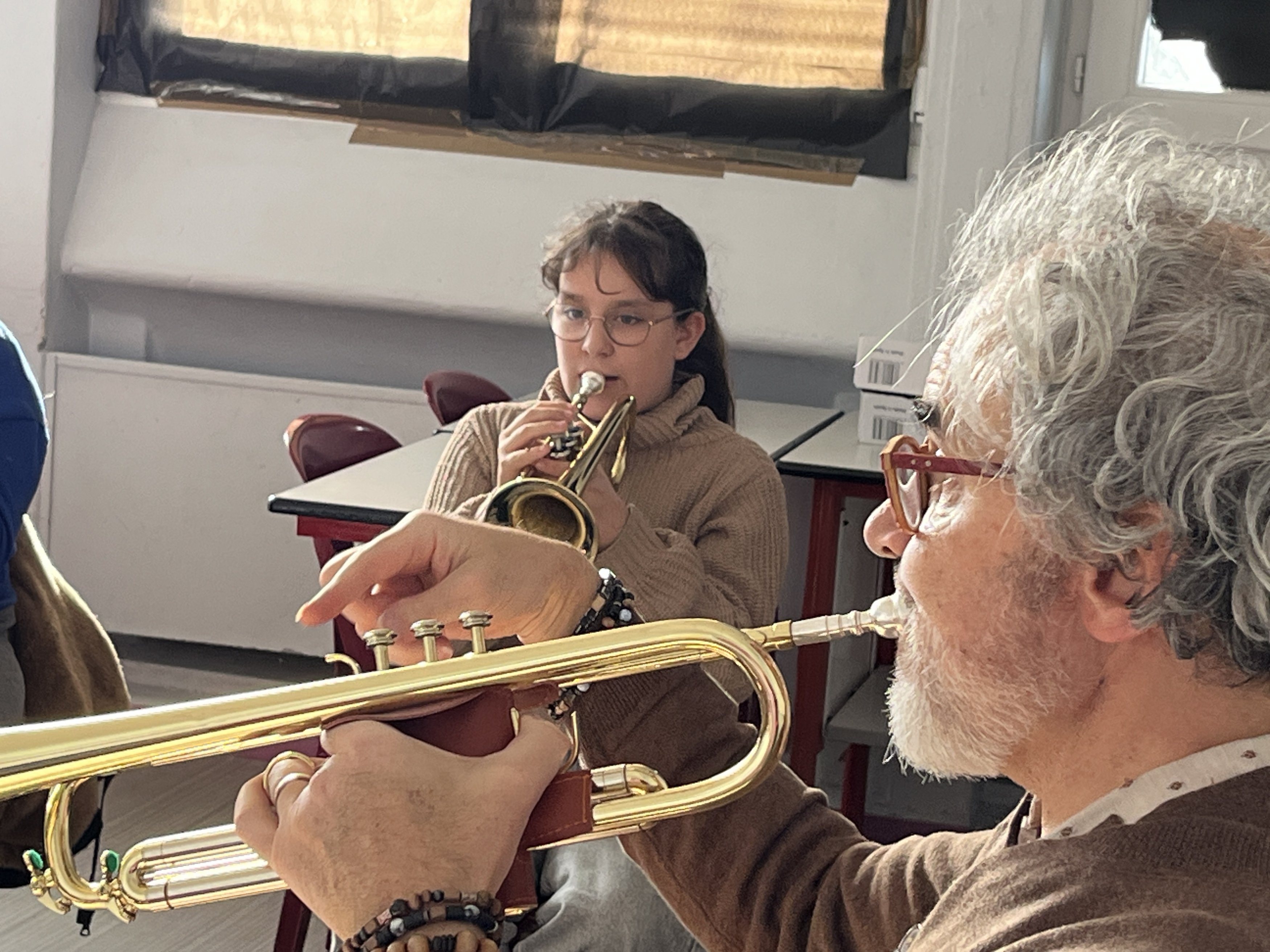 Les CHAAMS 1 découvrent les instruments à vent - Site du collège Gérard ...