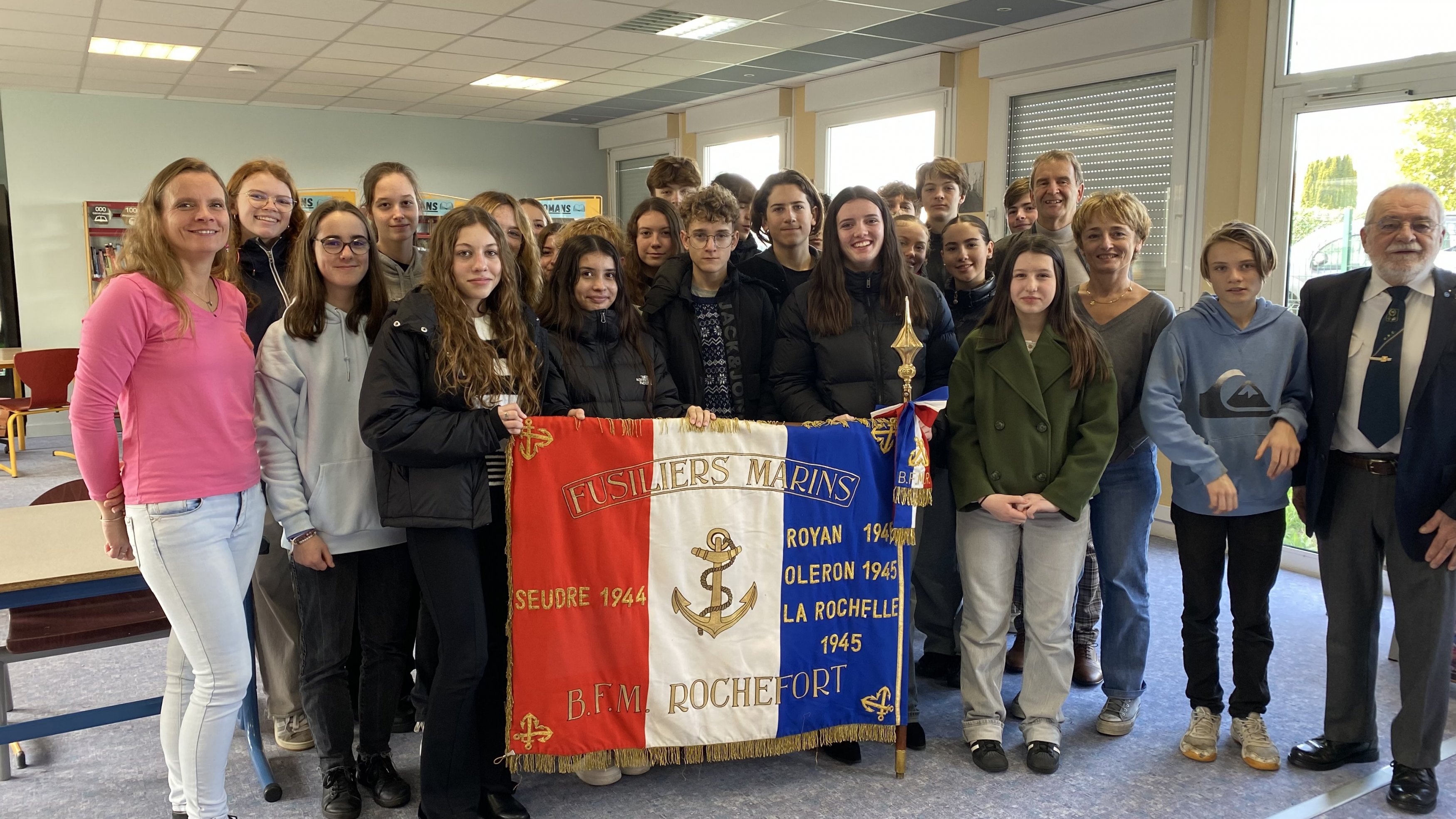 Dons pour le dévoir de Mémoire - Collège Pertuis d'Antioche Saint ...