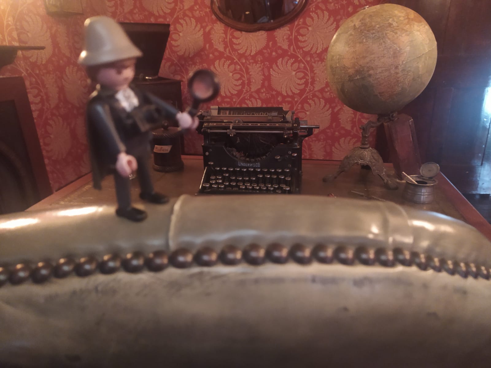 Day 3 : "Élémentaire mon cher Watson!" - Collège Joliot-Curie Vivonne ...